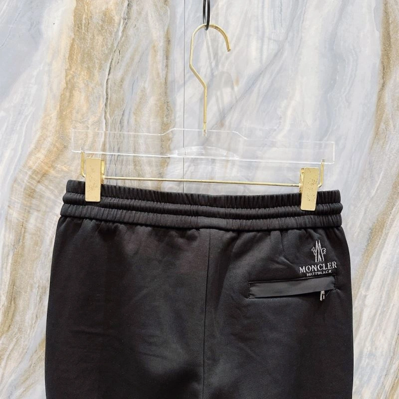 Bargain Moncler Short Pants