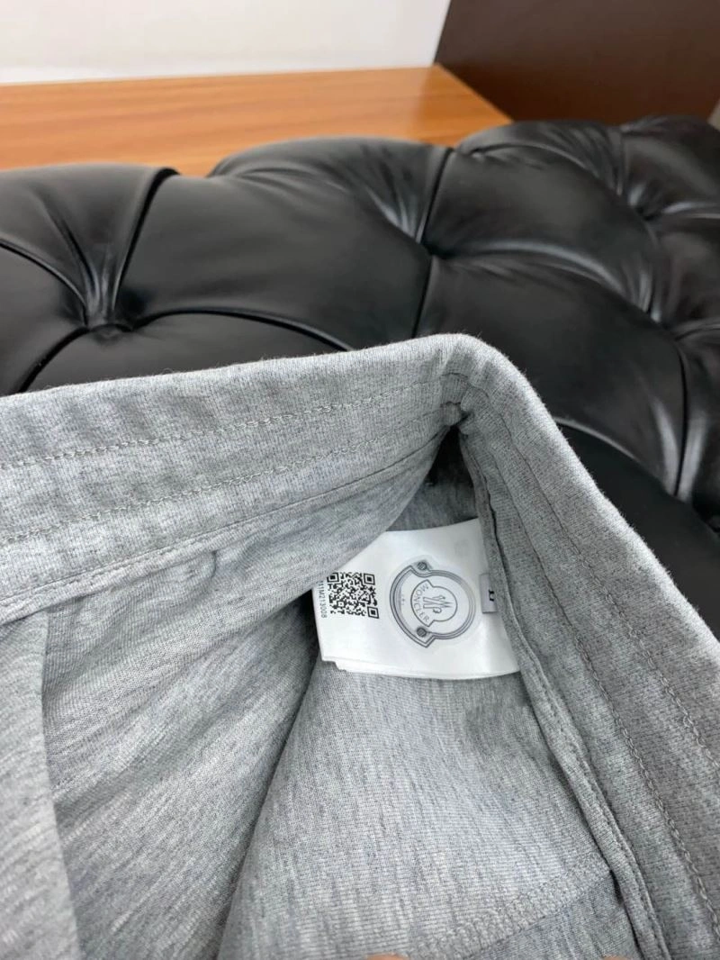 Cut-rate Moncler Short Pants