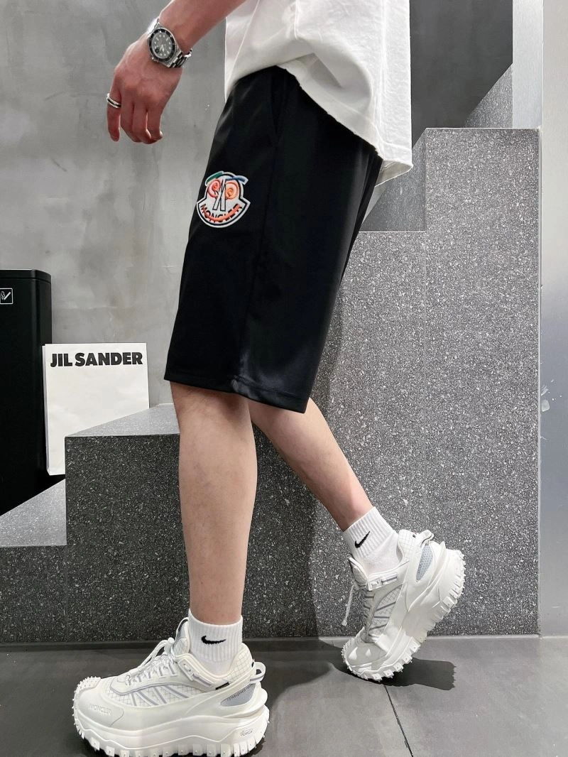 Indistinguishable Moncler Short Pants