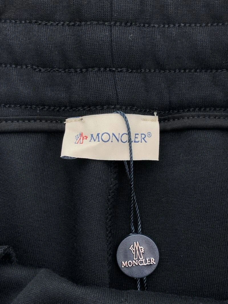 Indistinguishable Moncler Short Pants