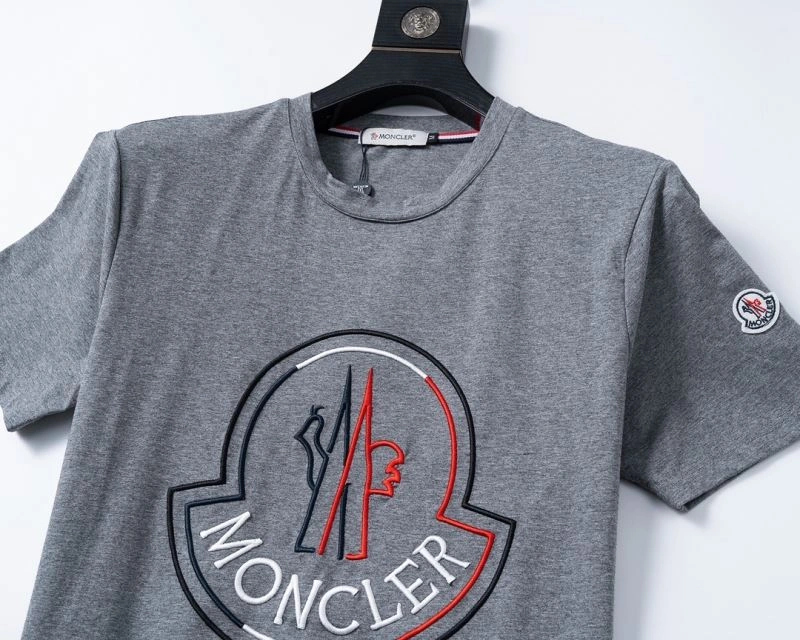 High accuracy Moncler Short Suits