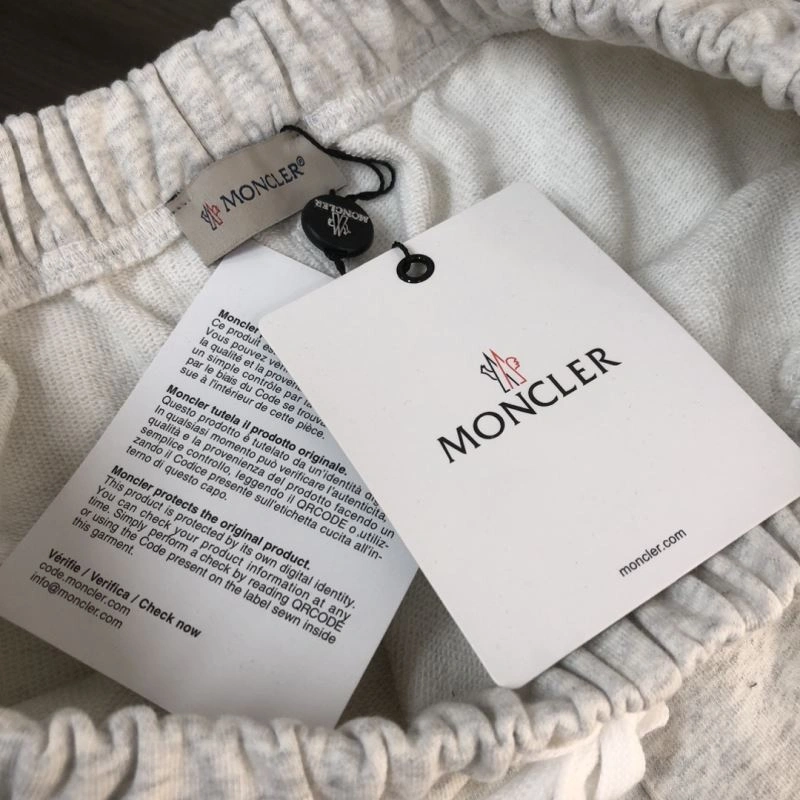 Inexpensive Moncler Short Suits