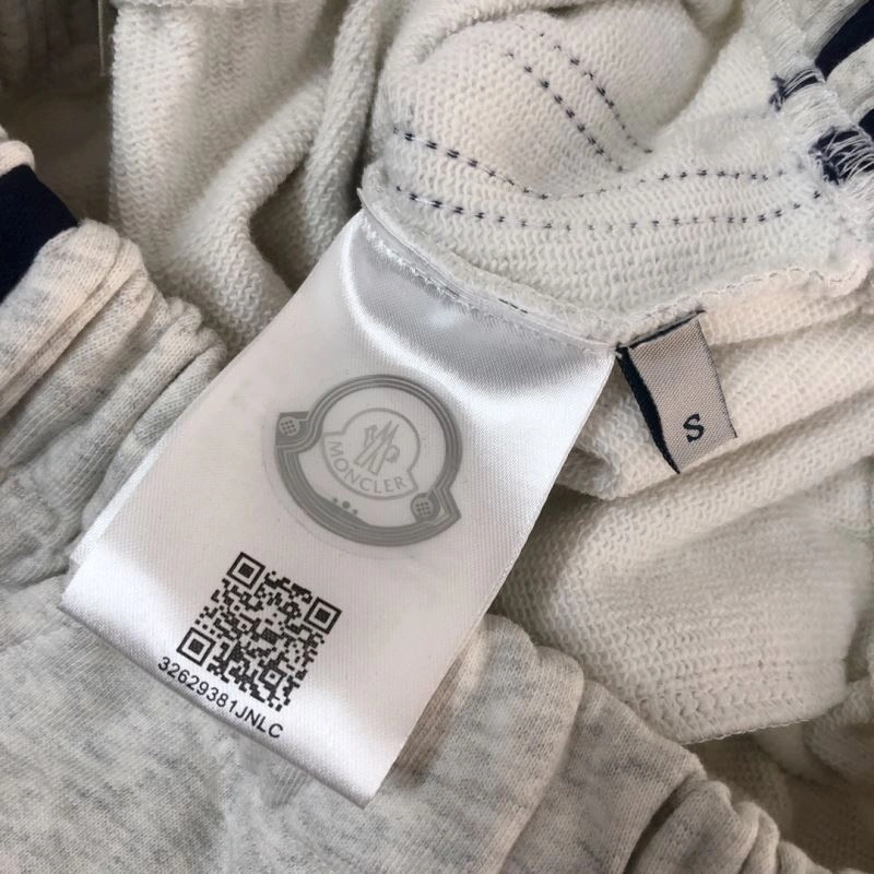 Indistinguishable Moncler Short Suits
