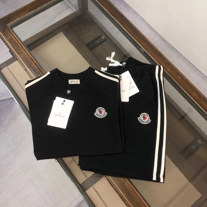 Accurate model Moncler Short Suits