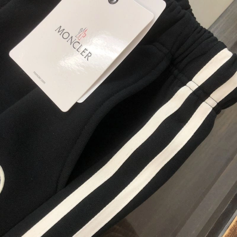 Accurate model Moncler Short Suits