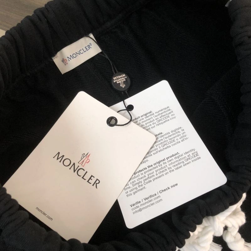 Accurate model Moncler Short Suits