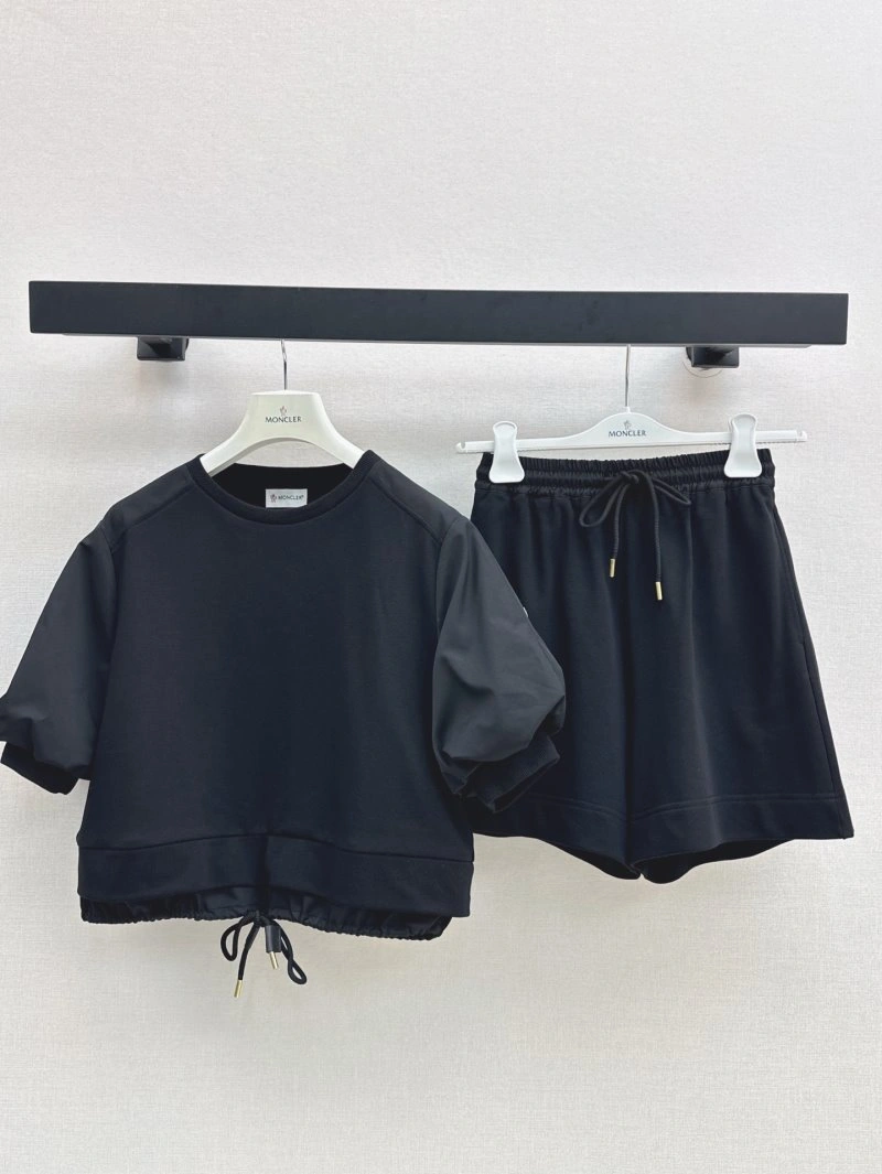 Moncler Short Suits