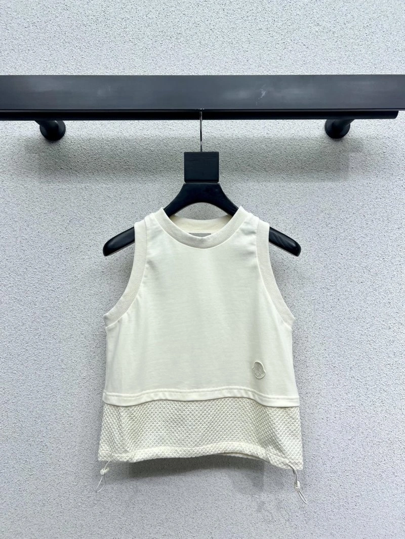 Indistinguishable Moncler Short Suits