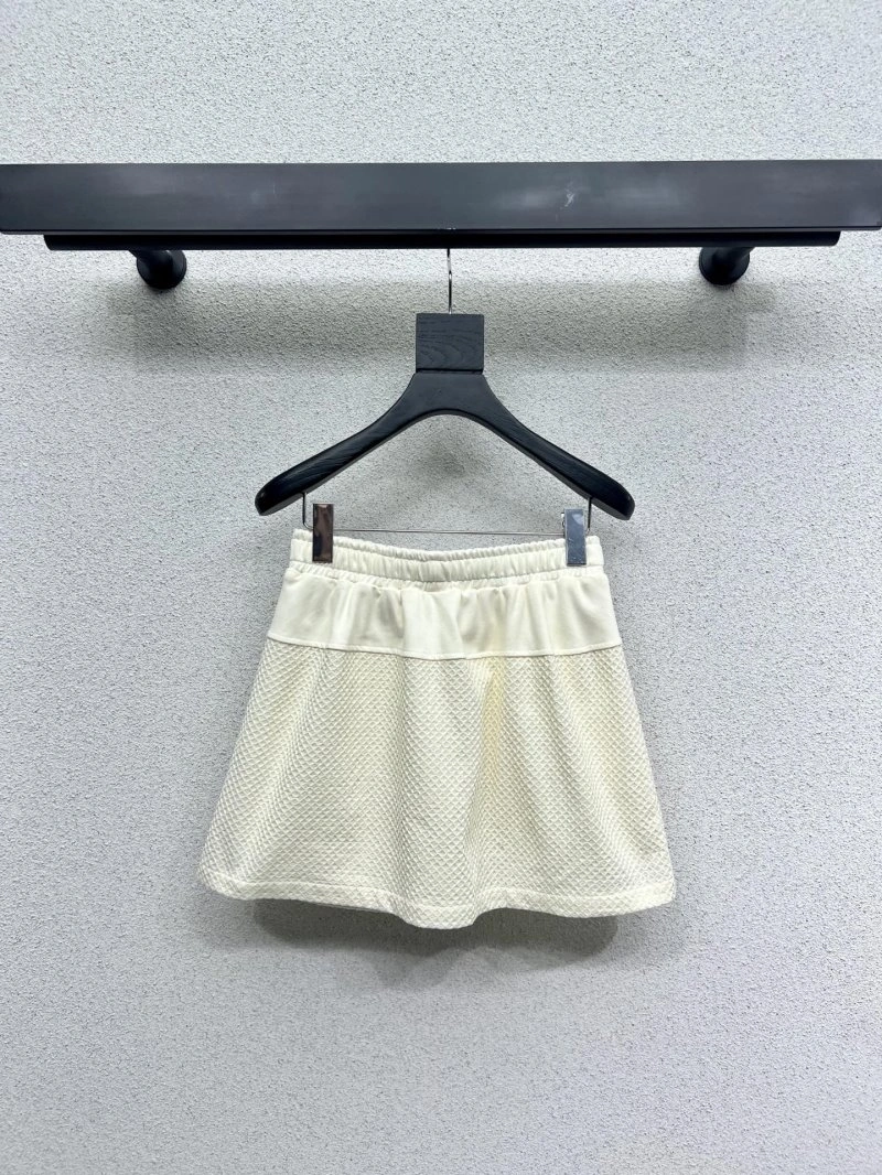 Indistinguishable Moncler Short Suits