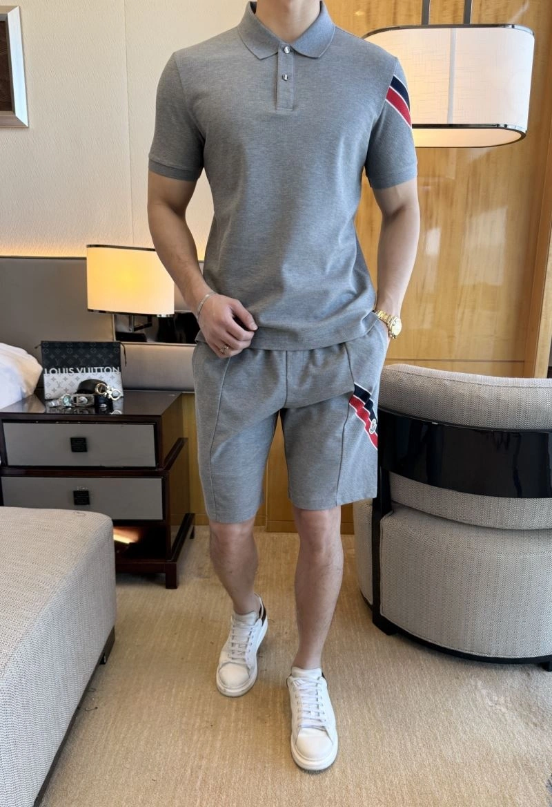 Inexpensive Moncler Short Suits
