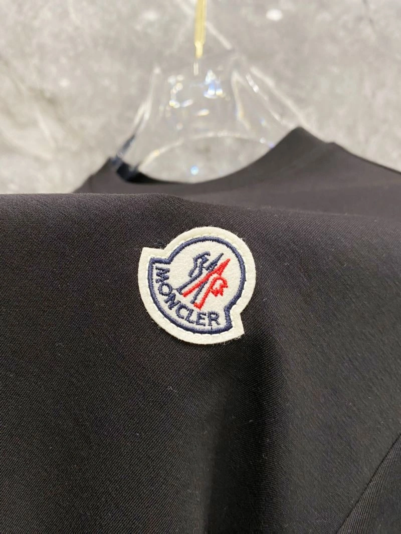 Bargain Moncler Short Suits