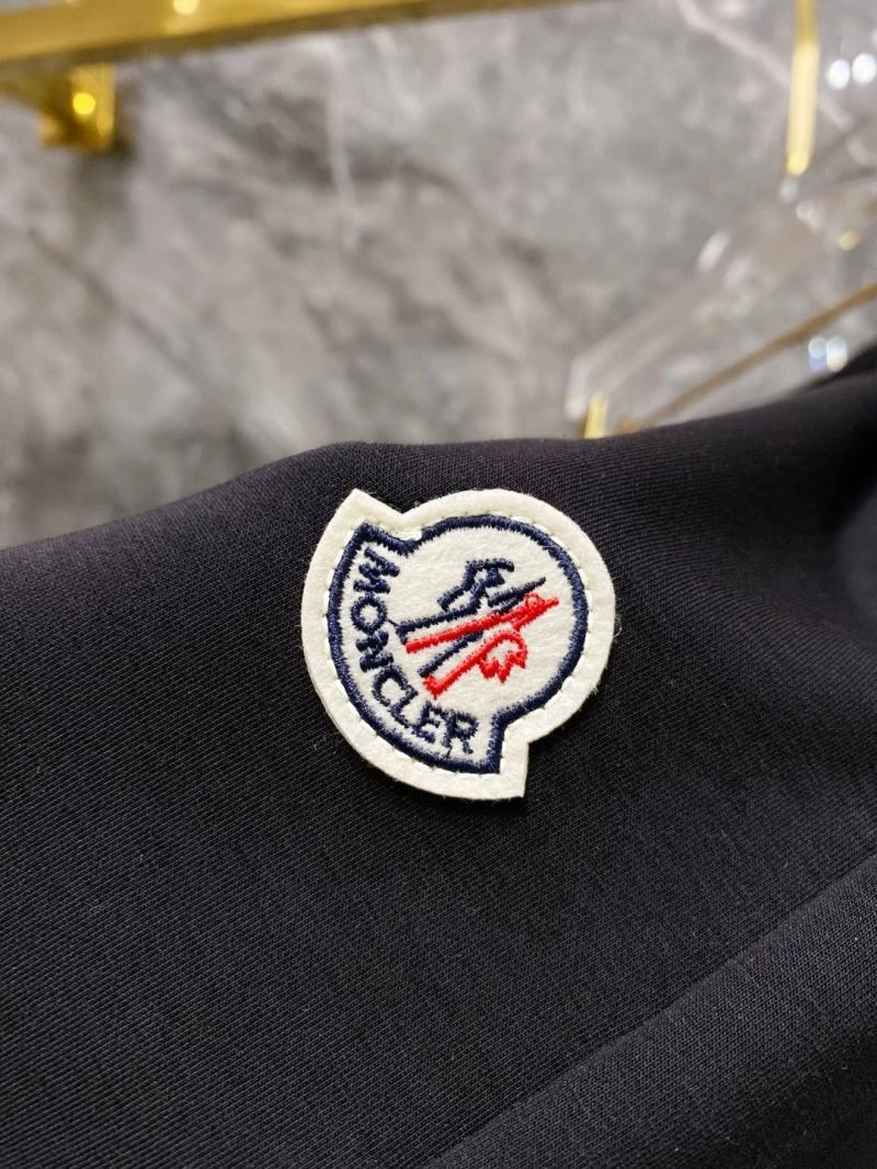 Bargain Moncler Short Suits