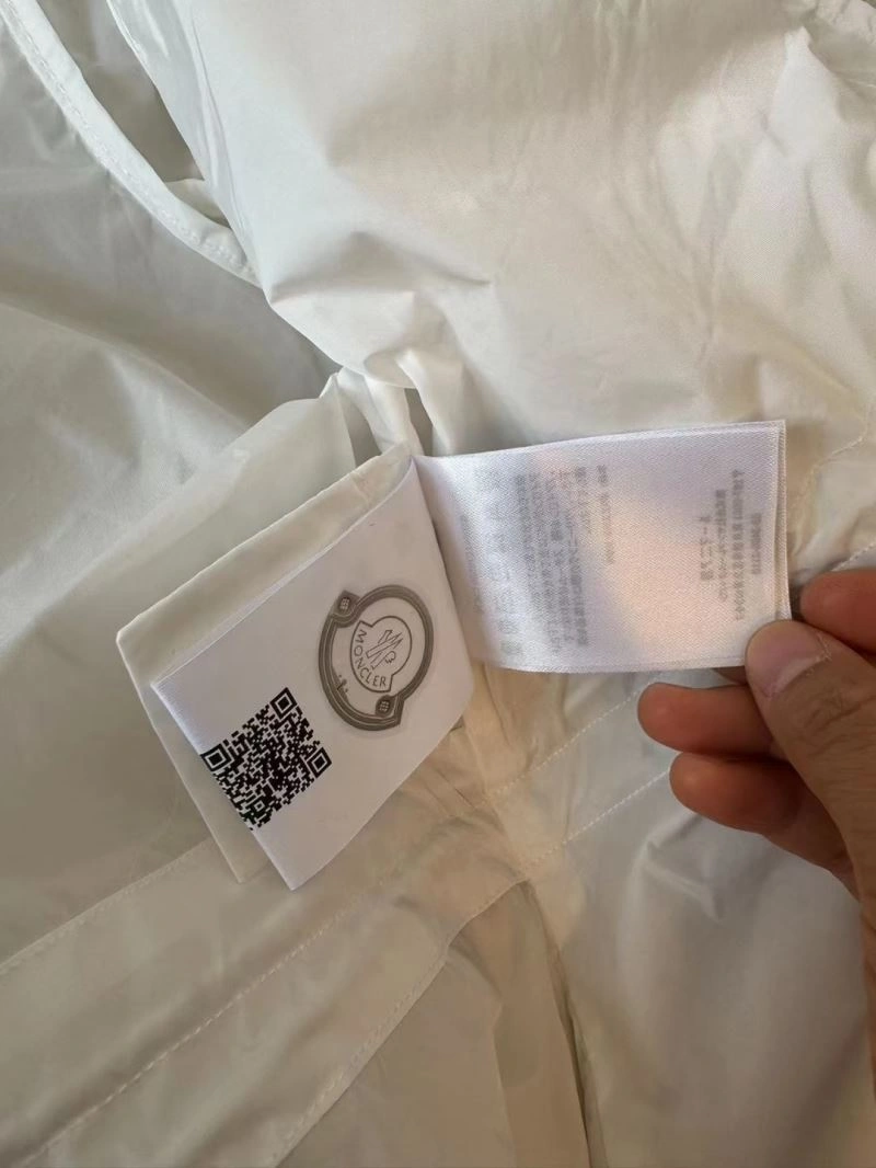 Bargain Moncler Sunscreen Jacket
