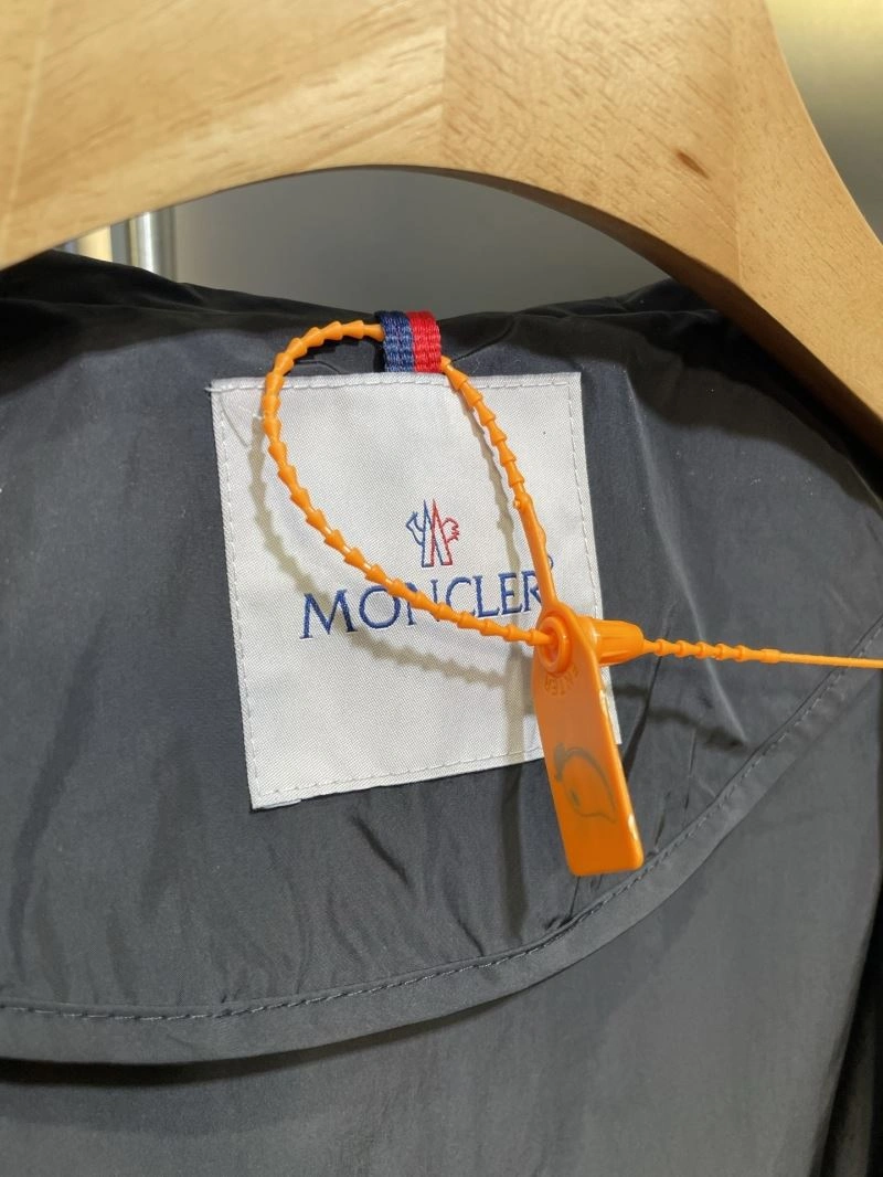 Cut-rate Moncler Sunscreen Jacket