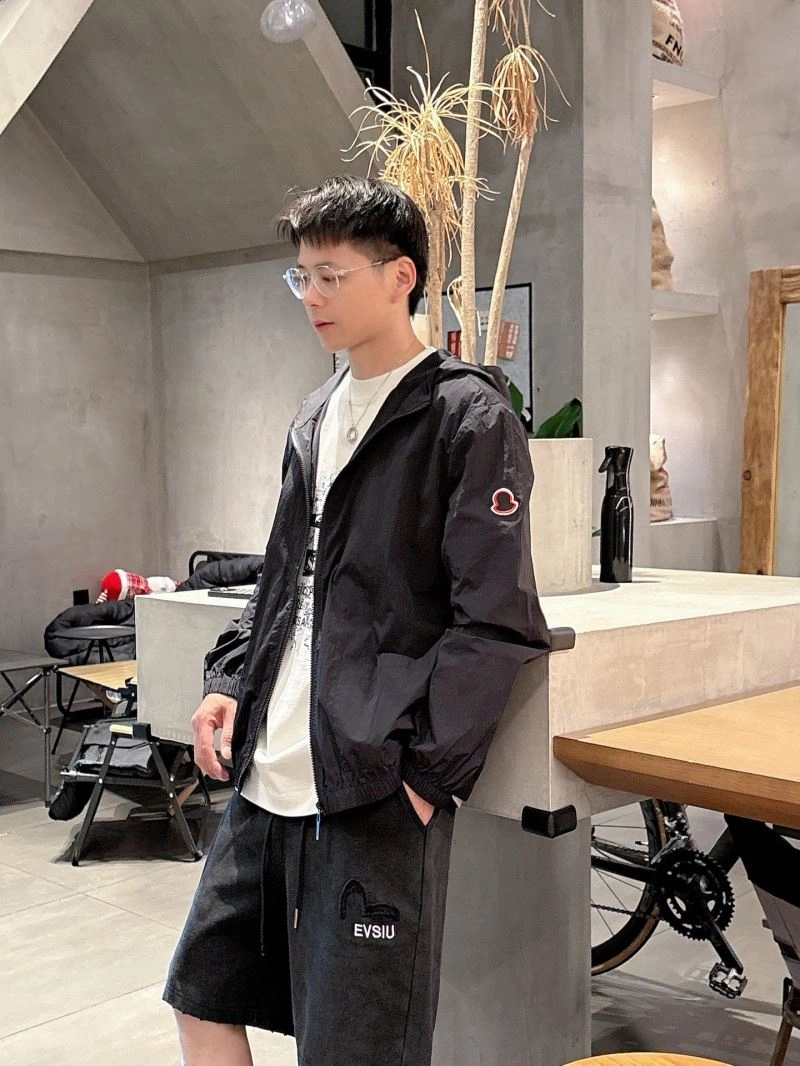 Budget-friendly Moncler Sunscreen Jacket