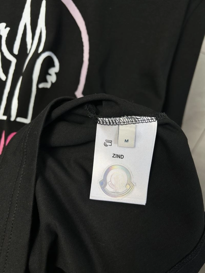 Inexpensive Moncler T-Shirts