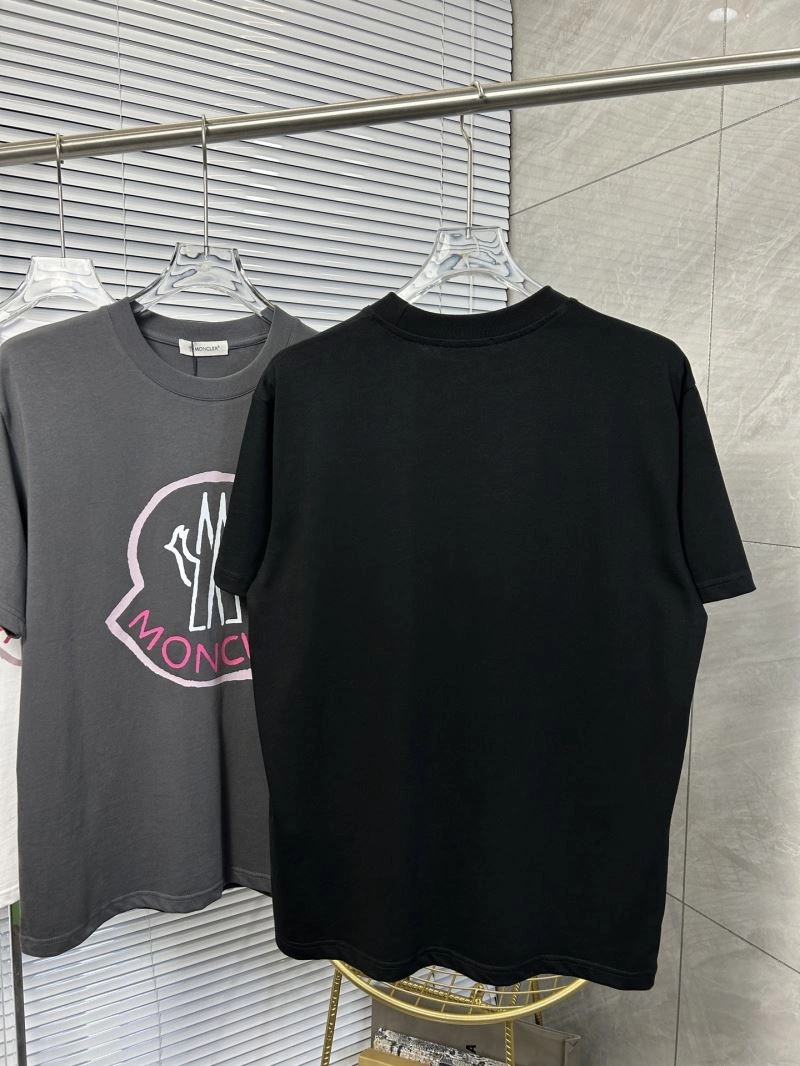 Inexpensive Moncler T-Shirts