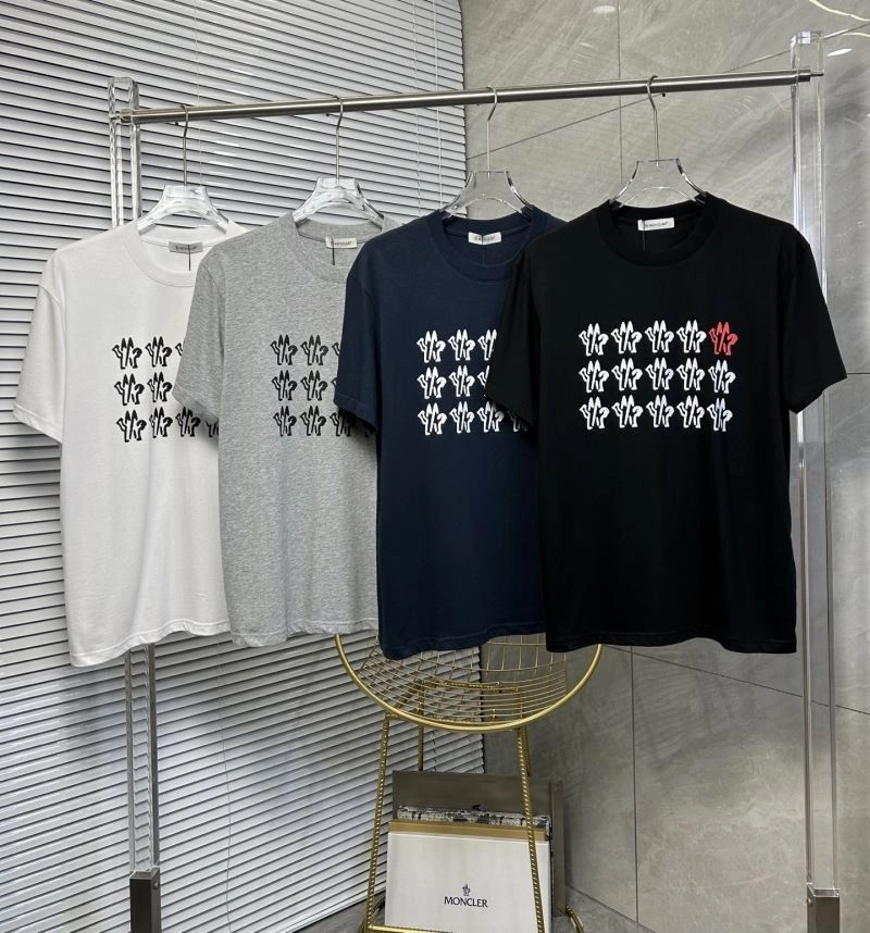Brand-authenticated Moncler T-Shirts