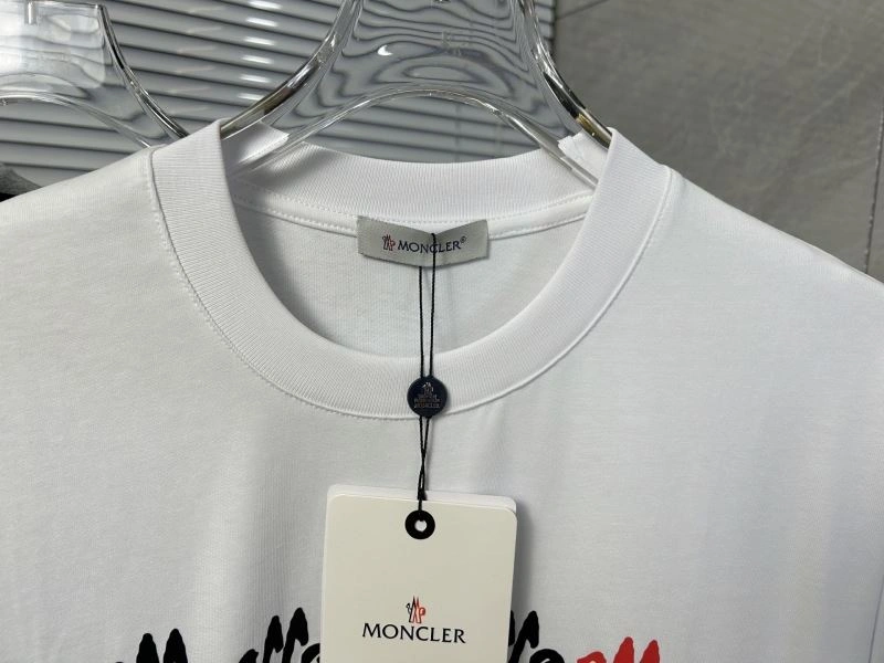 Bargain Moncler T-Shirts