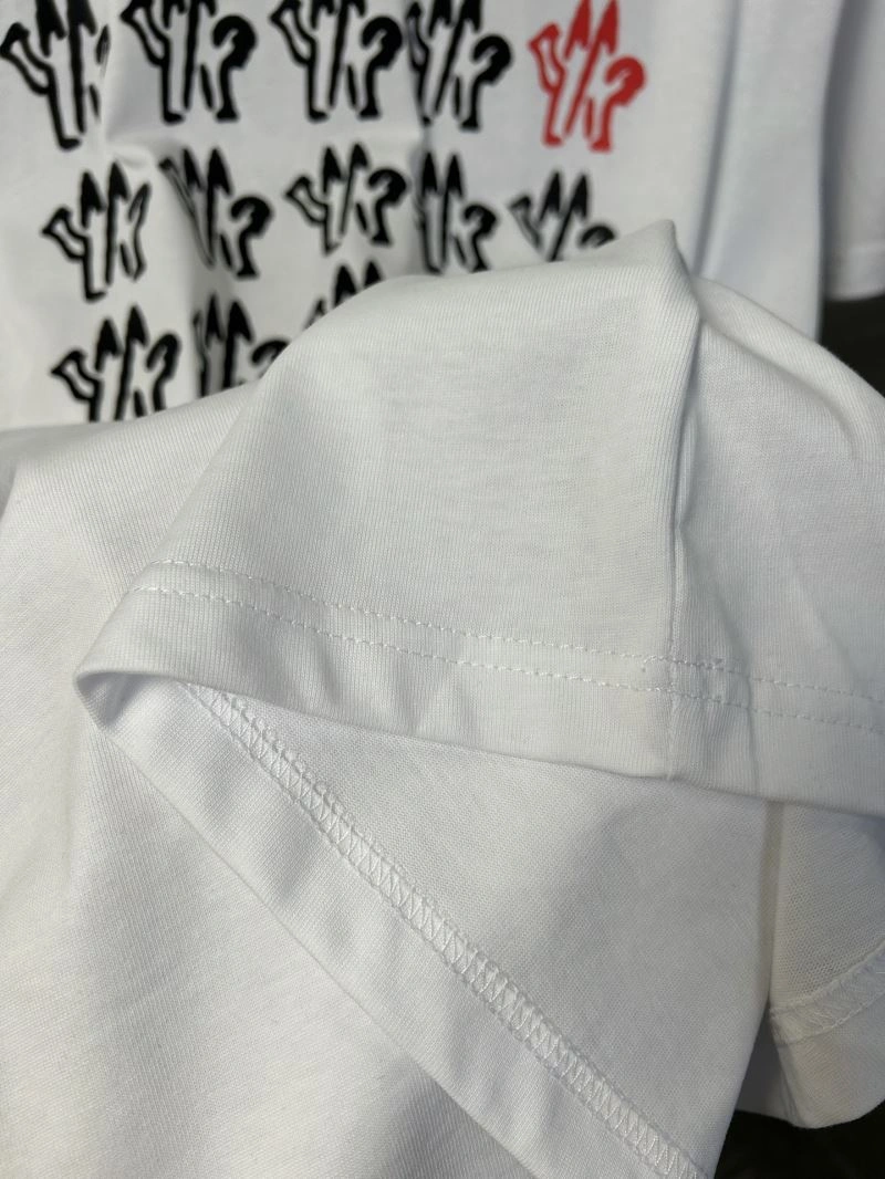 Bargain Moncler T-Shirts
