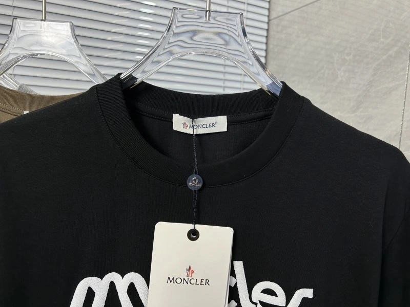 Accurate model Moncler T-Shirts