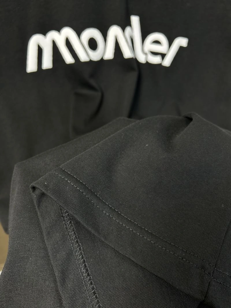 Accurate model Moncler T-Shirts