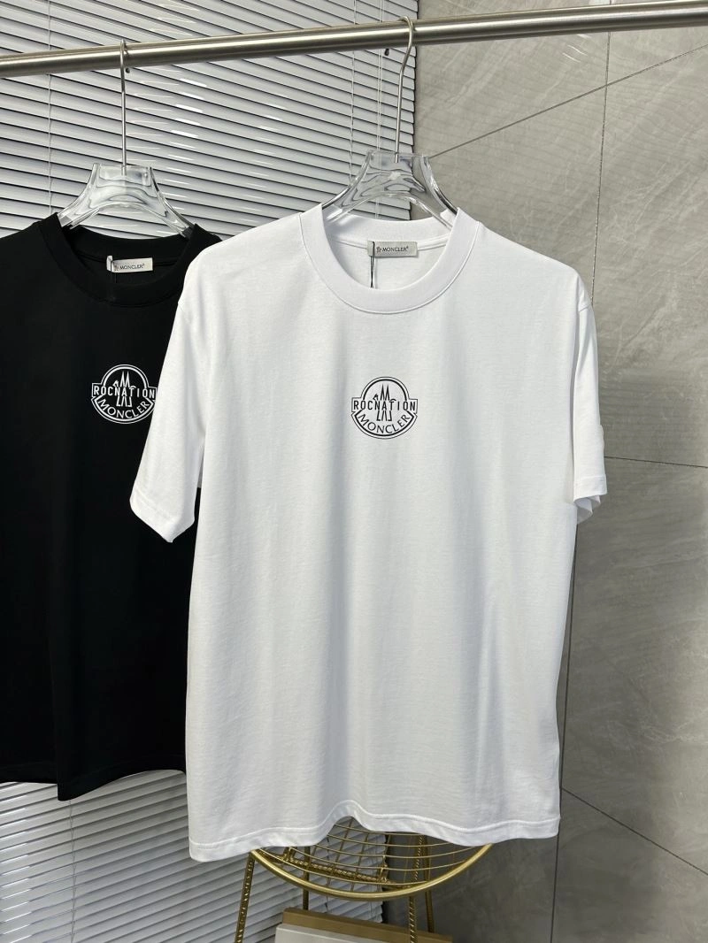 Inexpensive Moncler T-Shirts