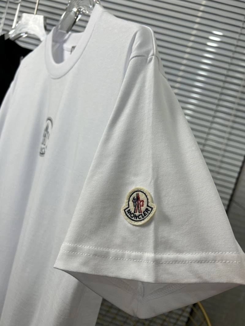 Inexpensive Moncler T-Shirts