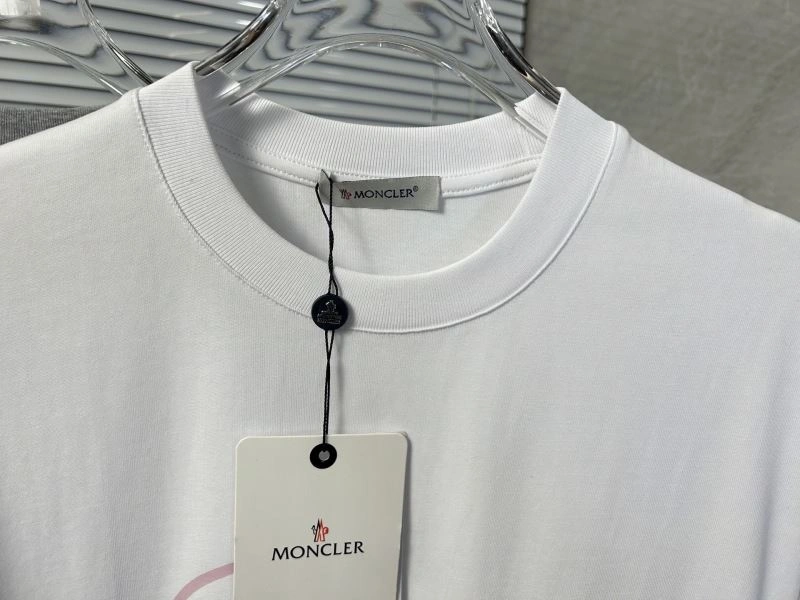 Exact replica Moncler T-Shirts