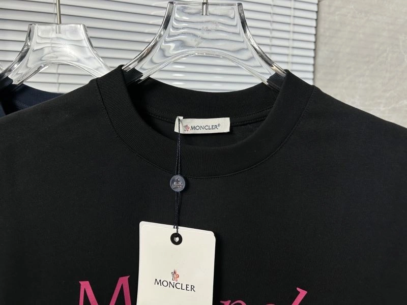 Brand-authenticated Moncler T-Shirts
