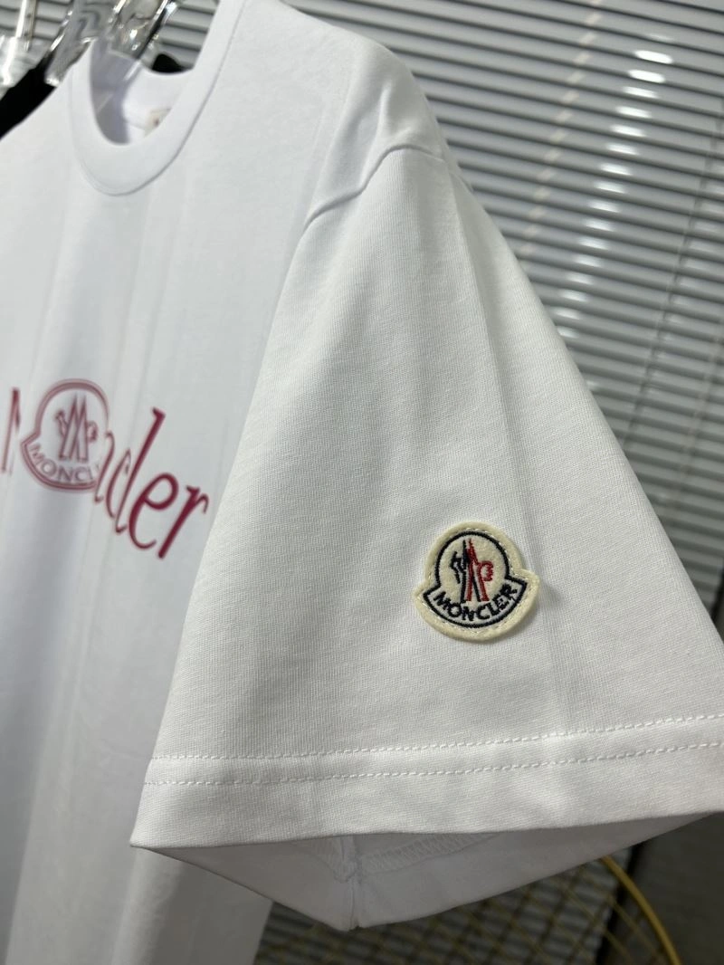 Brand-authenticated Moncler T-Shirts