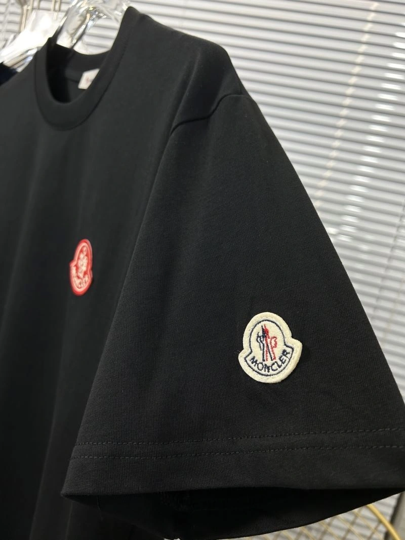 Cut-rate Moncler T-Shirts