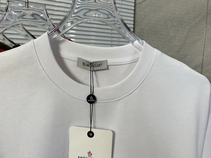 Low-cost Moncler T-Shirts