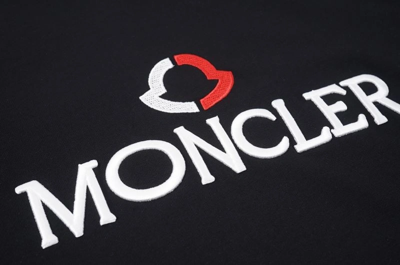 Top mirror Moncler T-Shirts