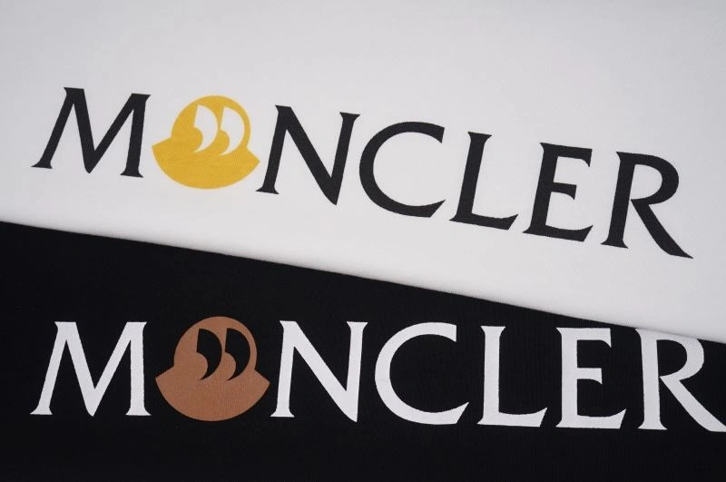 Brand-authenticated Moncler T-Shirts