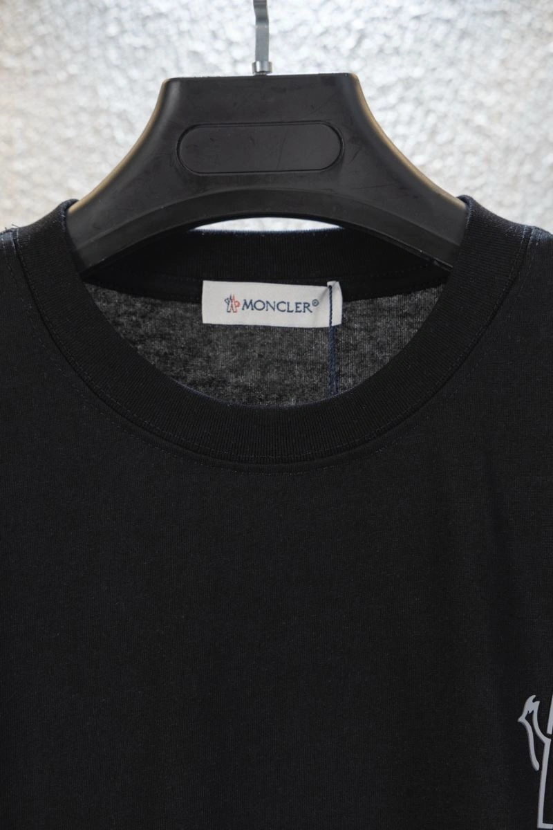 Cut-rate Moncler T-Shirts