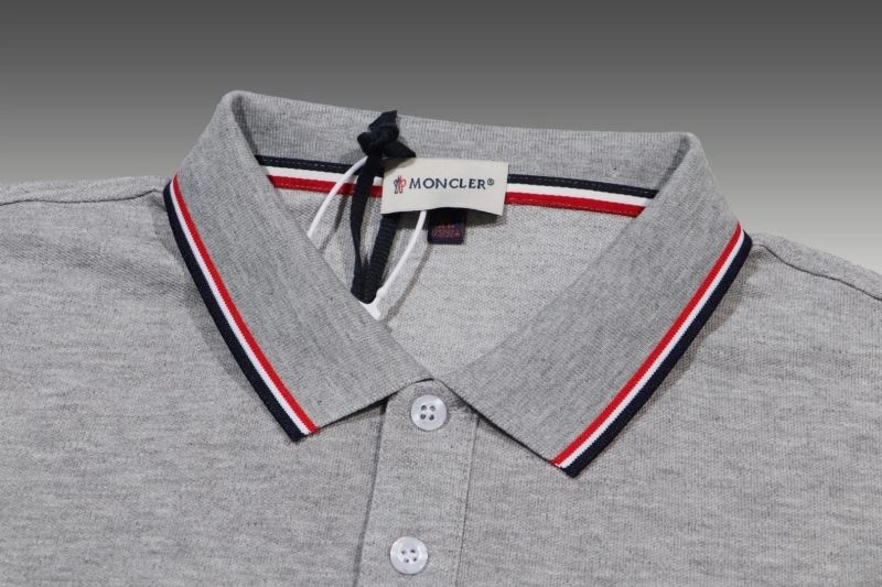 Inexpensive Moncler T-Shirts