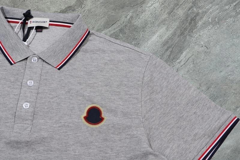 Inexpensive Moncler T-Shirts
