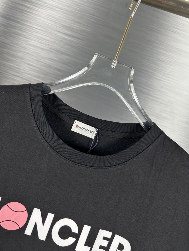 Bargain Moncler T-Shirts