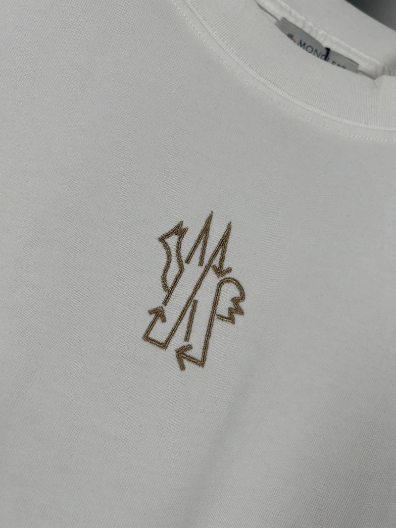Low-cost Moncler T-Shirts