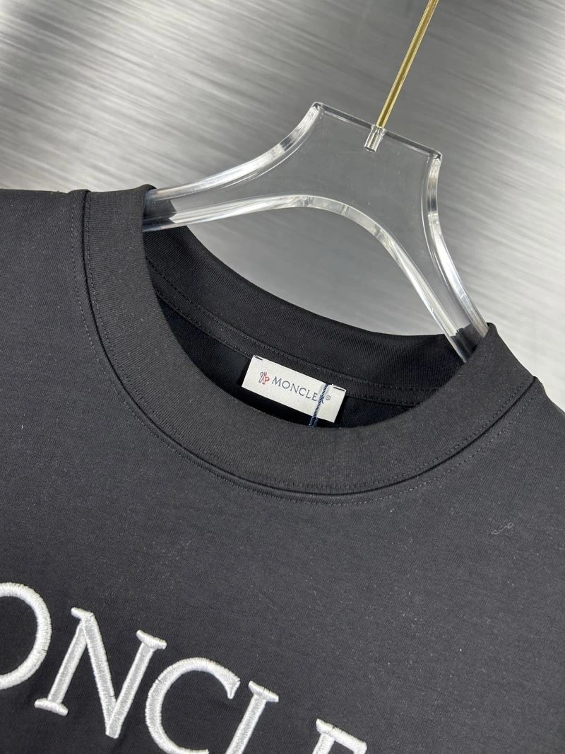 Top mirror Moncler T-Shirts