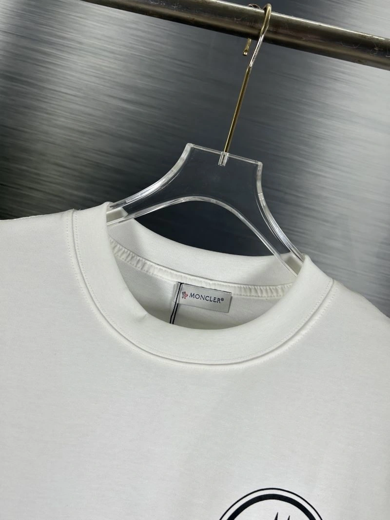 Inexpensive Moncler T-Shirts