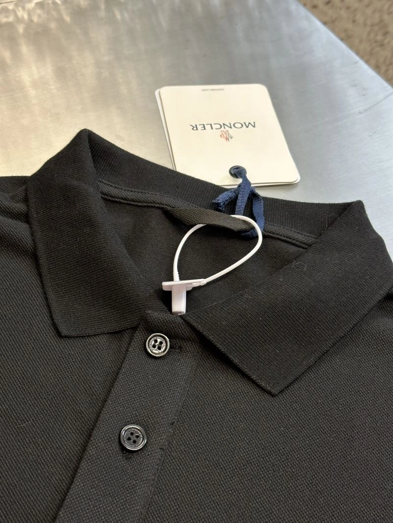 Brand-authenticated Moncler T-Shirts