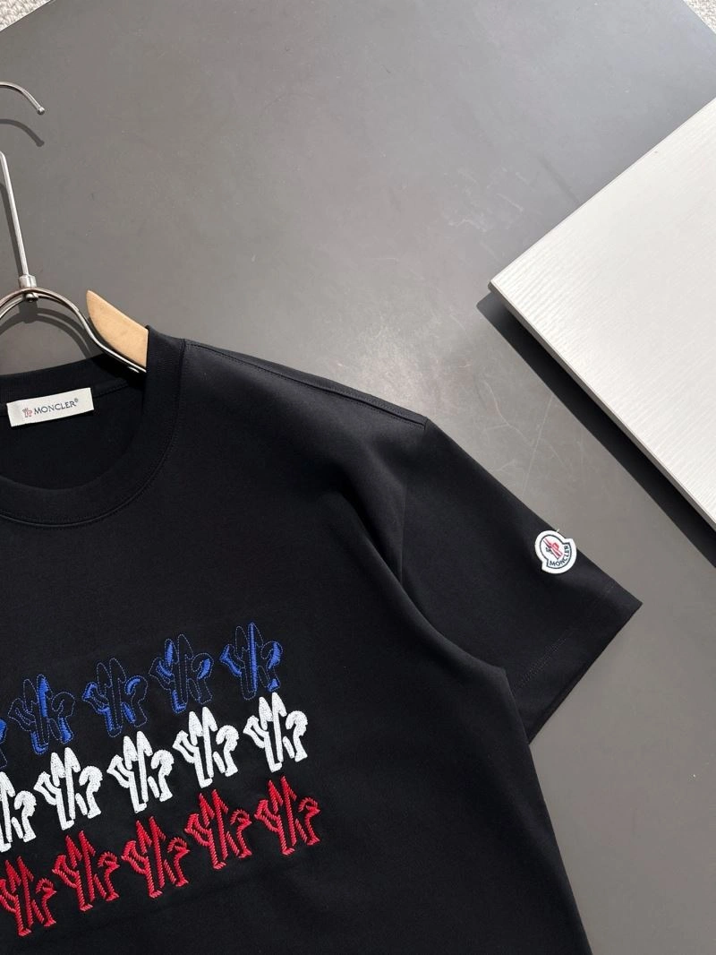 Top mirror Moncler T-Shirts