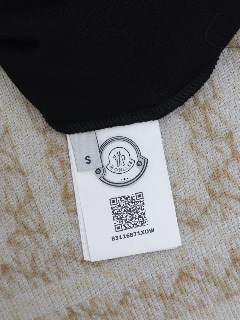 Low-cost Moncler T-Shirts