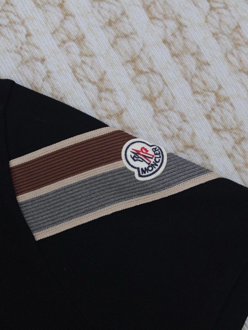 Low-cost Moncler T-Shirts