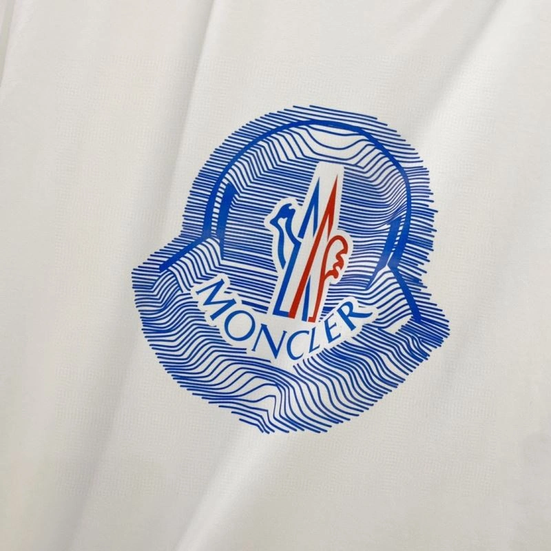 Low-cost Moncler T-Shirts