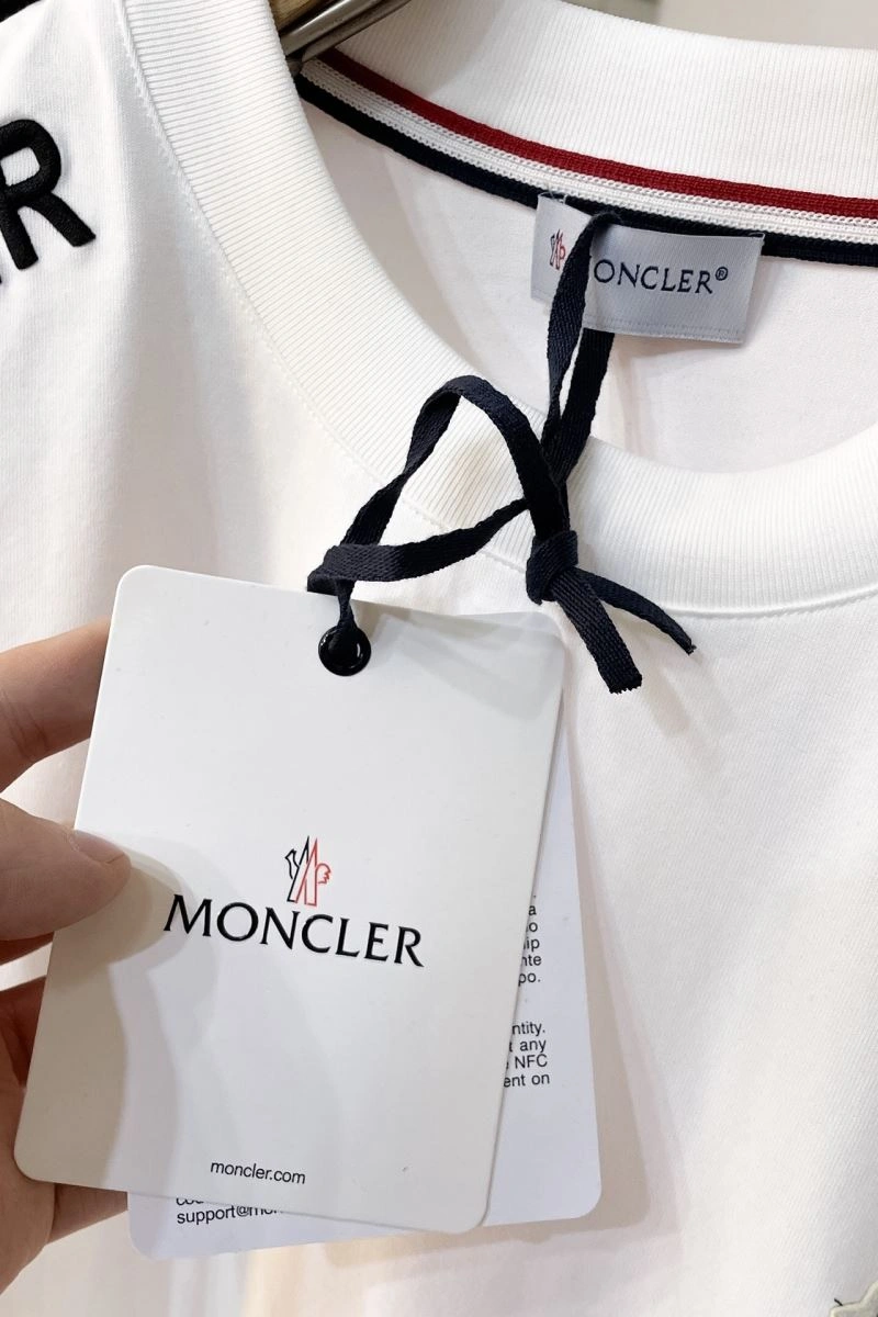 High fidelity Moncler T-Shirts