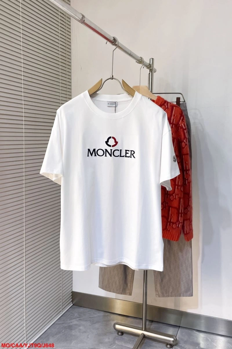 Brand-authenticated Moncler T-Shirts