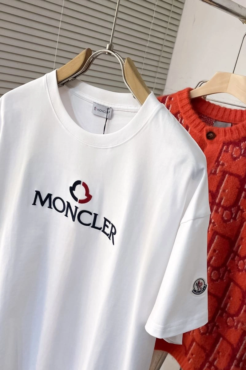 Brand-authenticated Moncler T-Shirts
